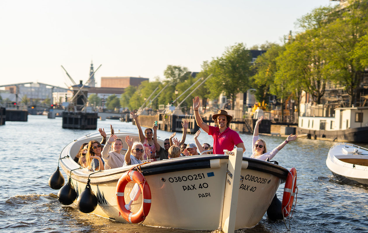 Rondvaart door Amsterdam | Win met korting | VakantieVeilingen